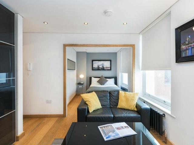 Apartment London London LS95049188