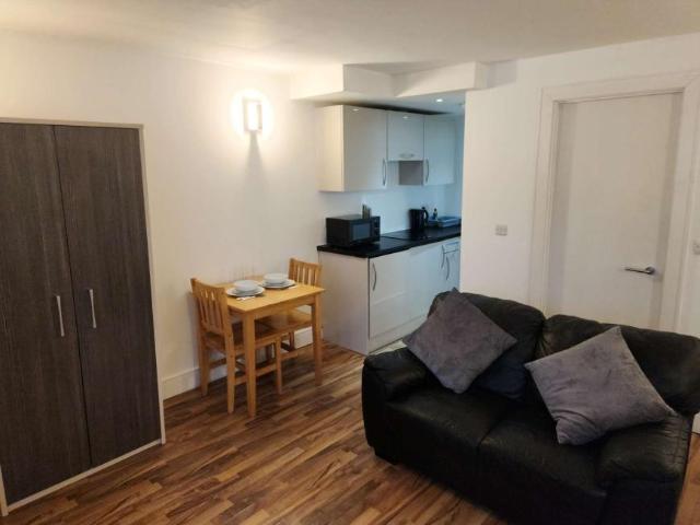 Apartment London London LS97943952