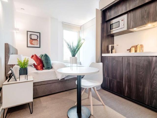 Apartment London London LS99978396