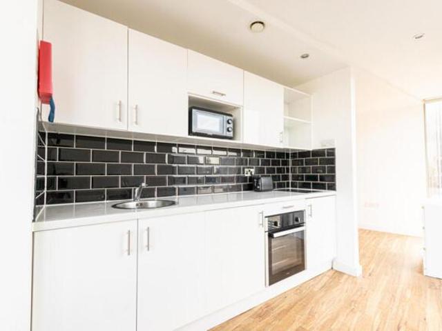 Apartment Liverpool Liverpool 100987822