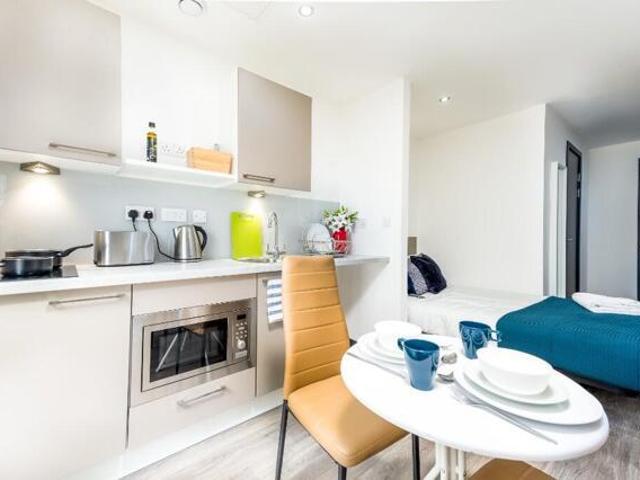 Apartment Luton Bedfordshire 103485986