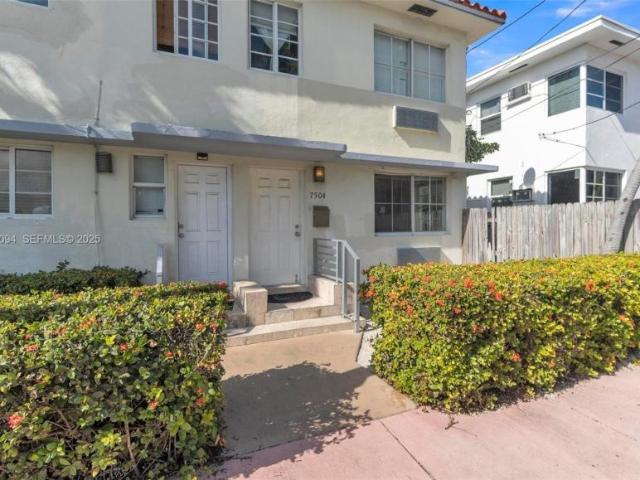 apartment Miami Beach FL DS102662209