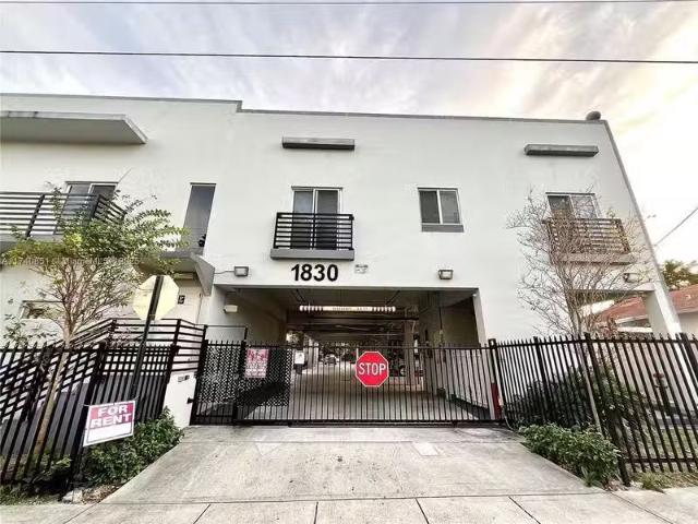 Apartment Miami, FL 1830 Nw 1st St #10