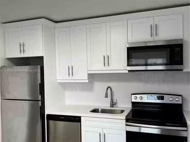 Apartment Miami, FL 1945 Sw 5th St #7
