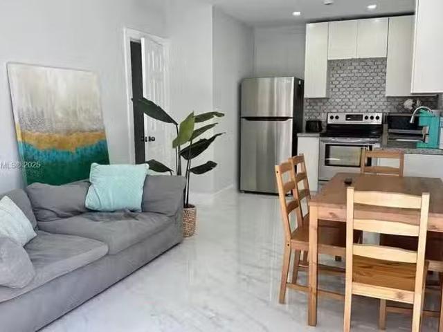 Apartment Miami, FL 320 Sw 29th Rd