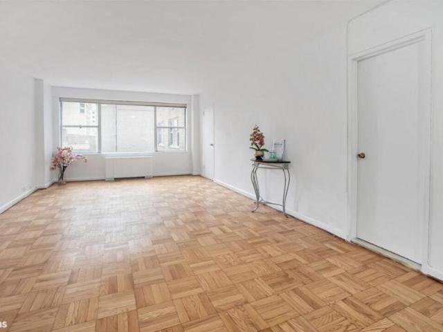 apartment Midtown West NY ES100086040