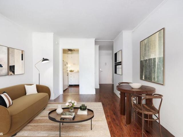 apartment Midtown West NY ES102245559