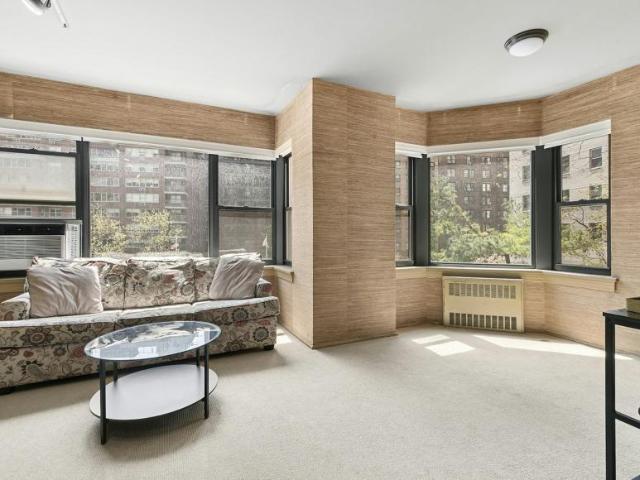 apartment Midtown East NY DS95694241