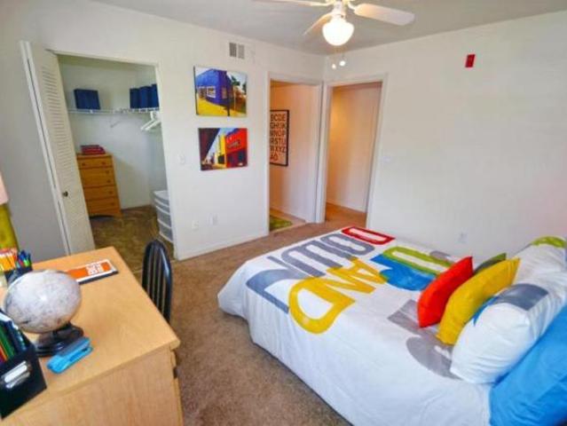 Apartment minutes from UCF and Valencia