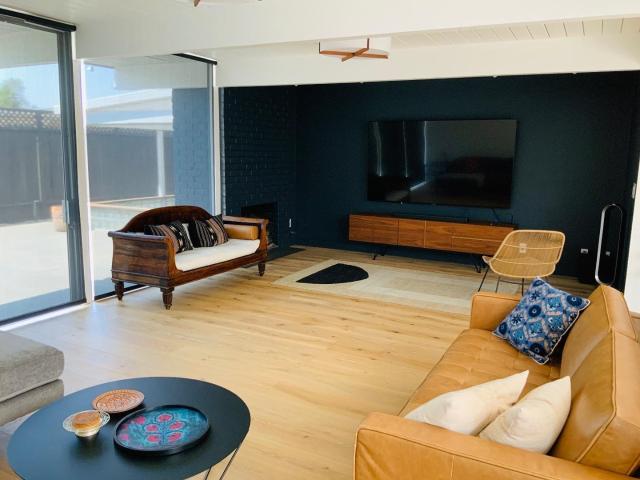 Apartment: MLS #ML82044