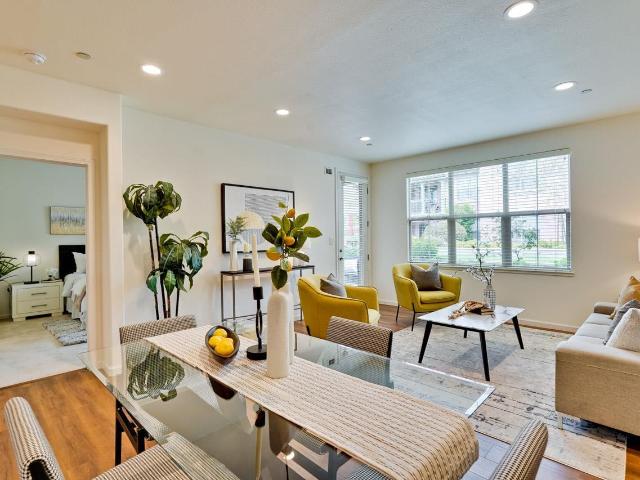 Apartment: MLS #ML82046