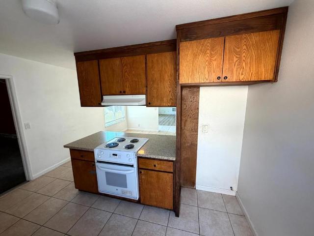 Apartment: MLS #ML82050