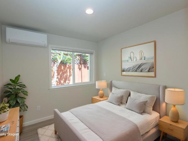 Apartment: MLS #ML82051