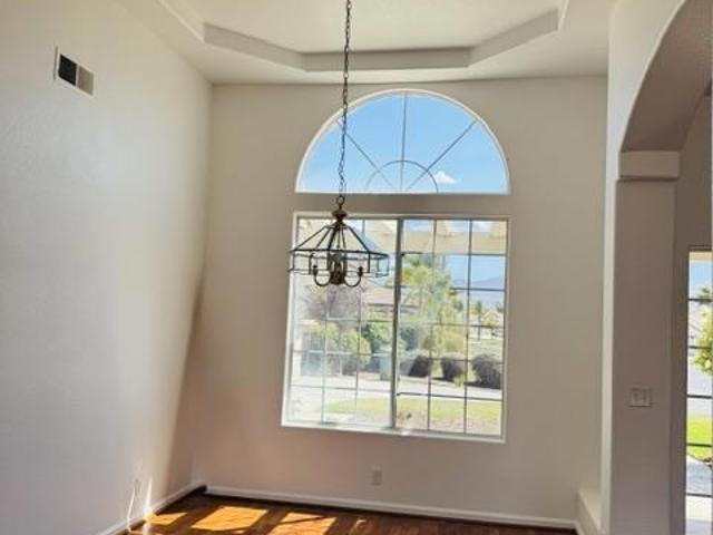 Apartment: MLS #ML82054