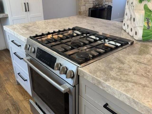 Apartment: MLS #ML82055