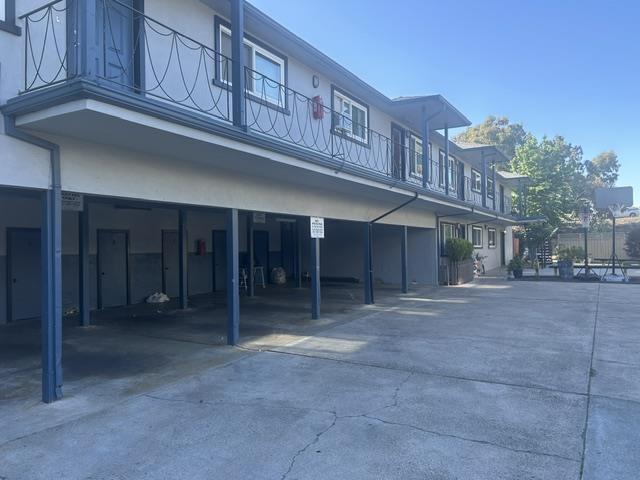 Apartment: MLS #ML82056