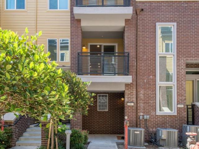 Apartment: MLS #ML82057