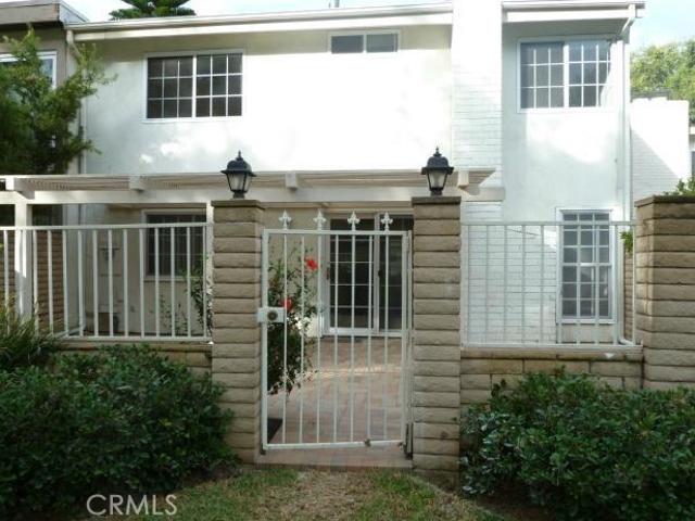 Apartment: MLS #OC26108