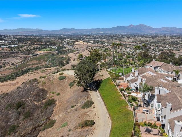Apartment: MLS #OC26182