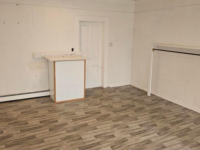 Apartment: MLS #C854
