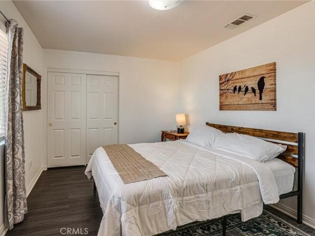 Apartment: MLS #GD26173