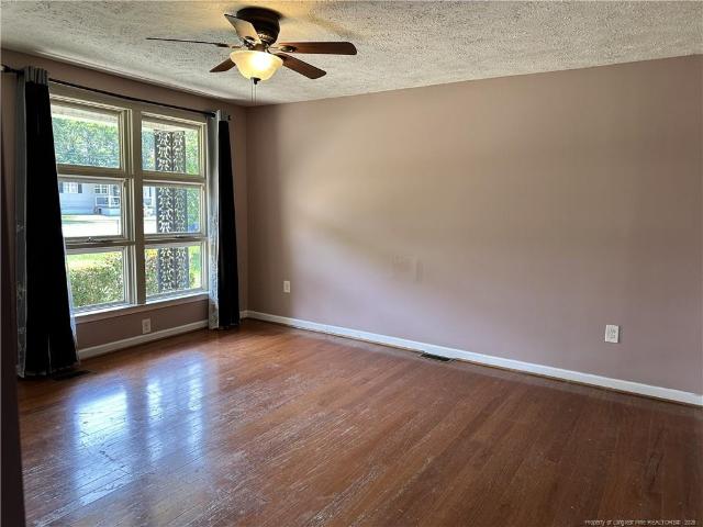 Apartment: MLS #LP767630