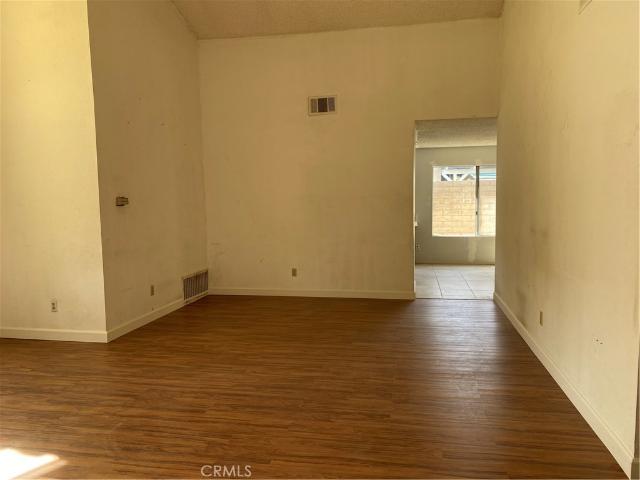 Apartment: MLS #PW26077