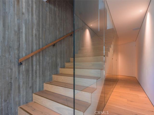 Apartment: MLS #TR26159