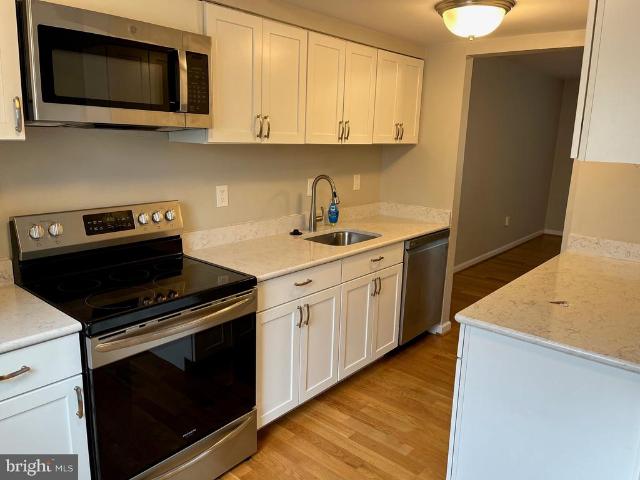 Apartment: MLS #VAFX2331