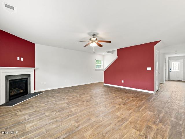 Apartment: MLS #100591