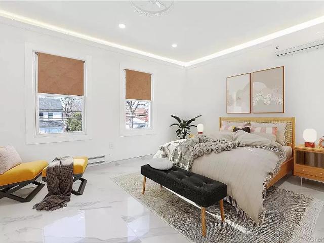 Apartment: MLS #1006