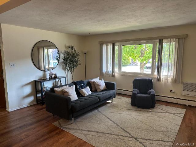 Apartment: MLS #1007