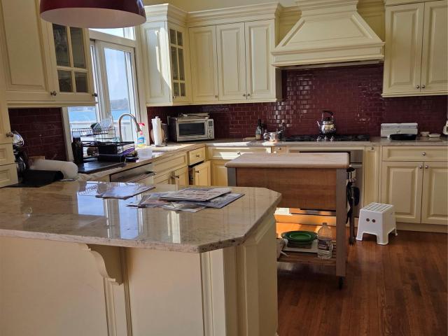 Apartment: MLS #1017