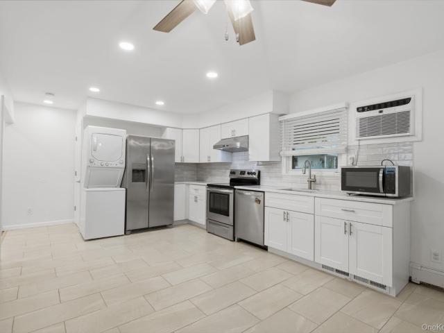 Apartment: MLS #1018