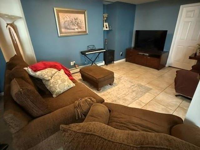 Apartment: MLS #1027
