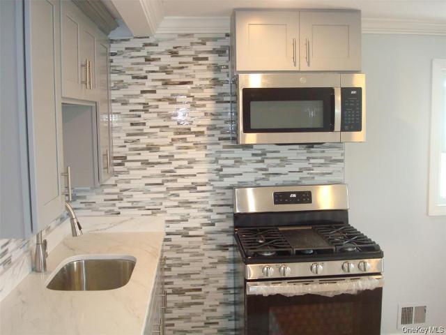 Apartment: MLS #1033