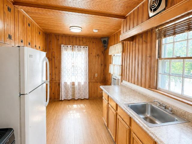 Apartment: MLS #1036
