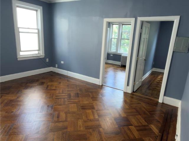 Apartment: MLS #1040
