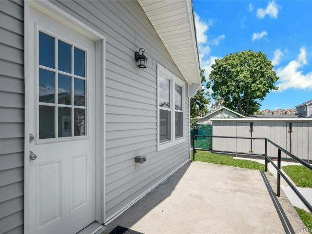 Apartment: MLS #1040