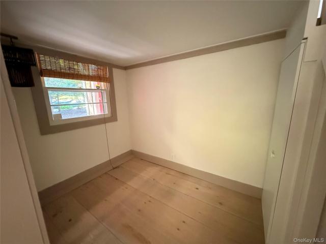 Apartment: MLS #1041