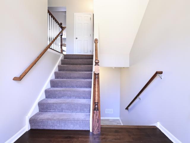 Apartment: MLS #12680