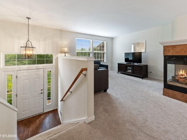 Apartment: MLS #12732