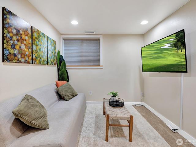 Apartment: MLS #2566