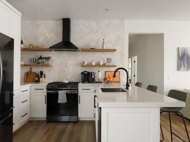 Apartment: MLS #260020 SD