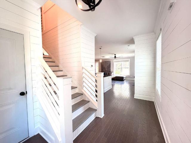 Apartment: MLS #26016