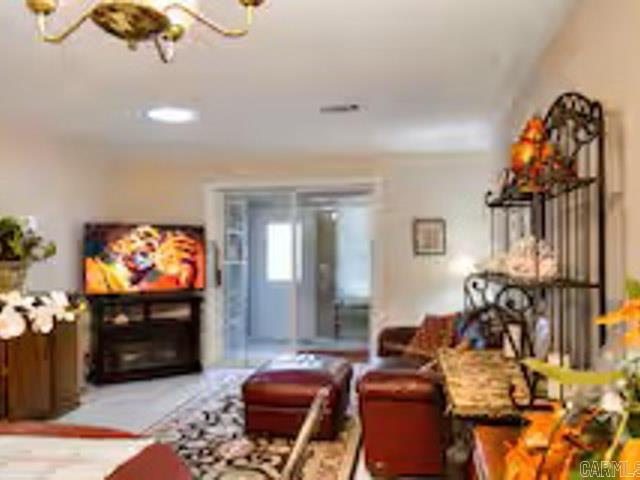 Apartment: MLS #26026