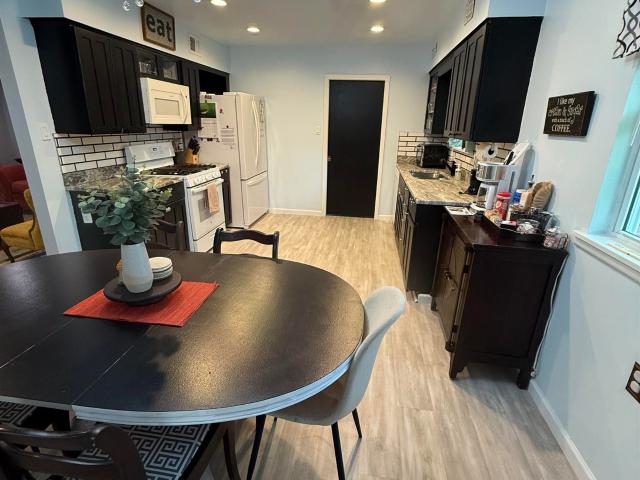 Apartment: MLS #26028