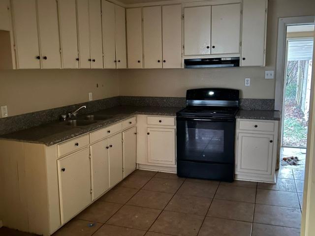 Apartment: MLS #26028