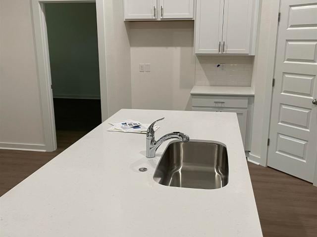 Apartment: MLS #26030