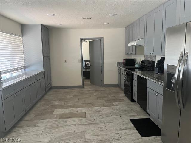 Apartment: MLS #2771